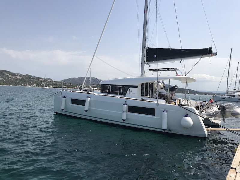 Charter Catamaran Lagoon 40 in Cala dei Sardi, Portisco | Sailogy