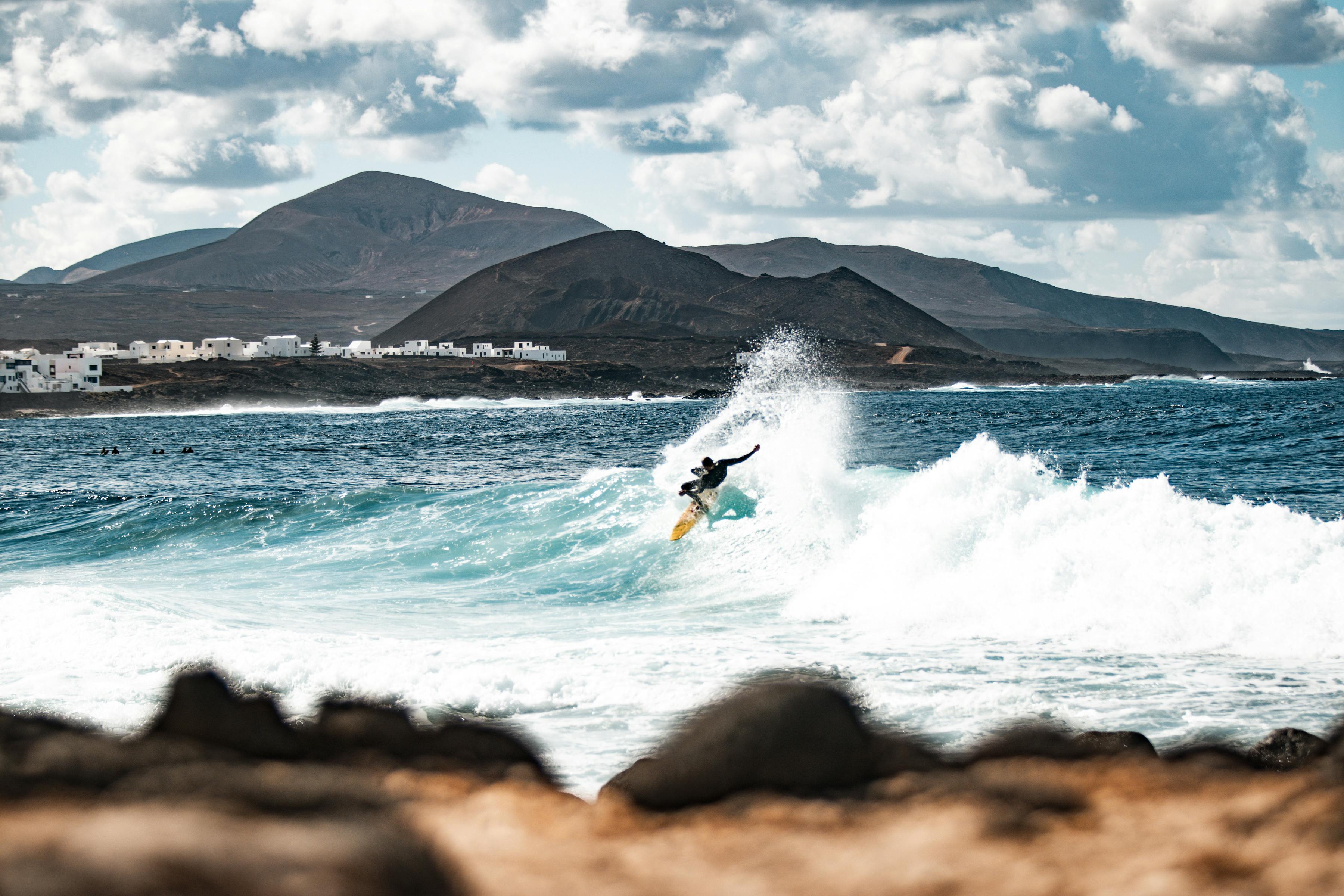 Where to surf in Lanzarote | Sailogy