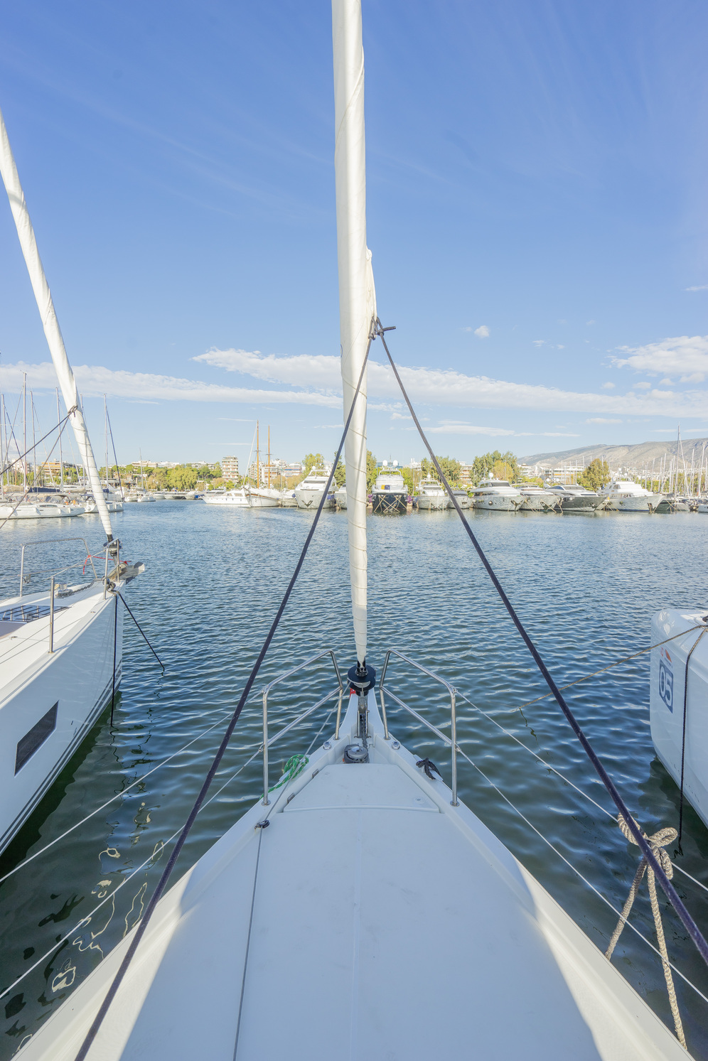 Charter Sailing boat Jeanneau Sun Odyssey 410 in Lavrion Main Port, Lavrion | Sailogy