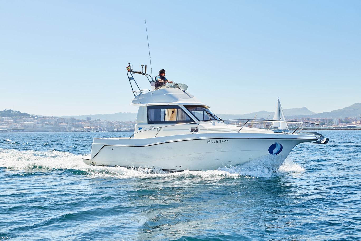 Charter Power boat Rodman Fly 870 in Real Club Nautico De Vigo, Vigo ...