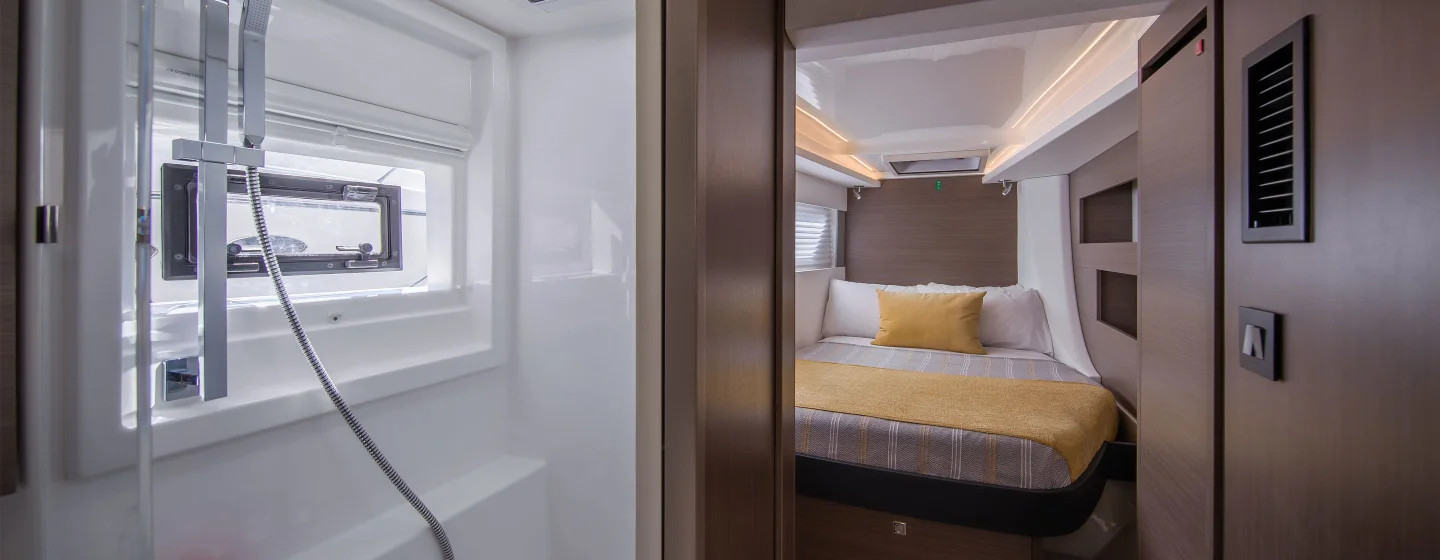 Charter Catamaran Moorings 4200 in Inner Harbour, Road Town | Master ...