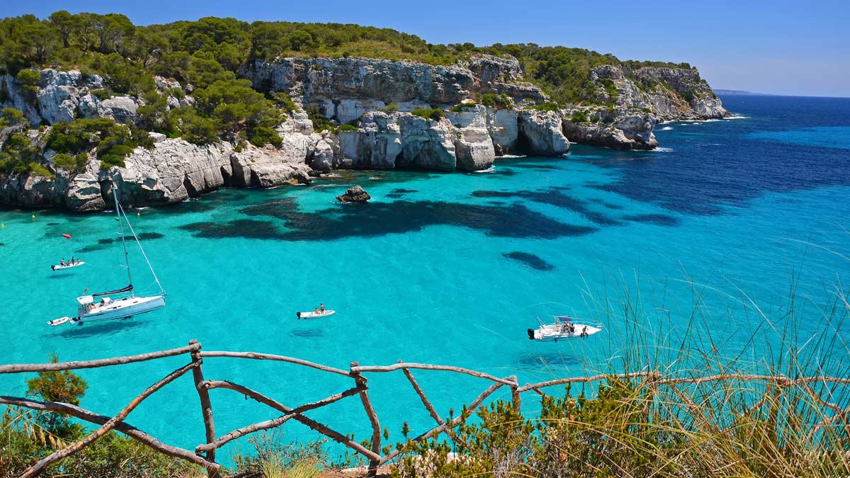 Hire a sailing boat in the Balearics | Sailogy